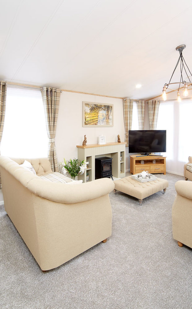 2021-Debonair-Lodge-001 - Foxhunter Park