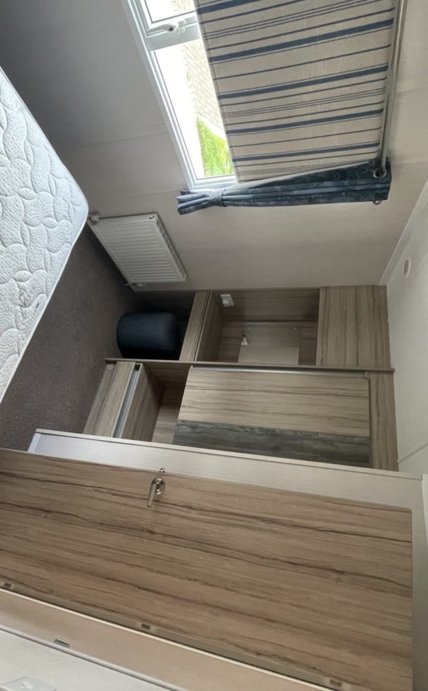 LM1906 - Foxhunter Park